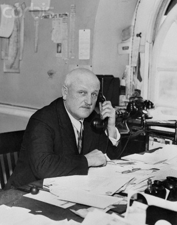 TOP 23 thám tử nổi tiếng nhất thế giới có thật và hư cấu